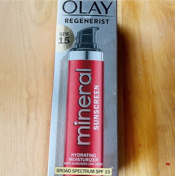 OLAY | Skincare | New Olay Regenerist Mineral Sunscreen Hydrating ...